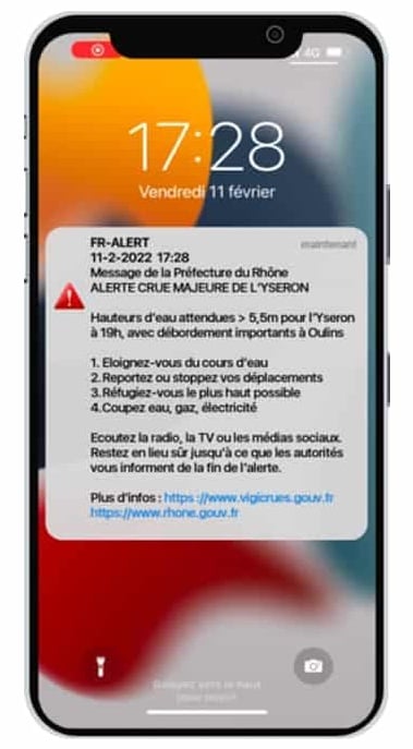 Cell broadcast service for mass alerting